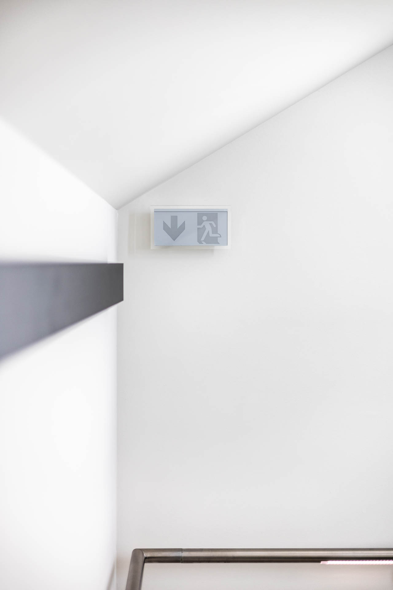 STRING INvisible | din-Sicherheitstechnik