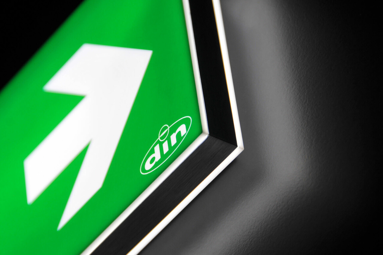 STRING ARC | din-Sicherheitstechnik